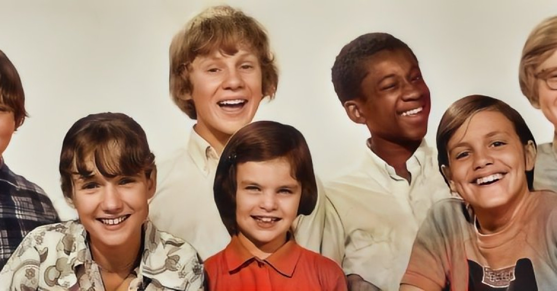 Here Come the Double Deckers! | Television Heaven