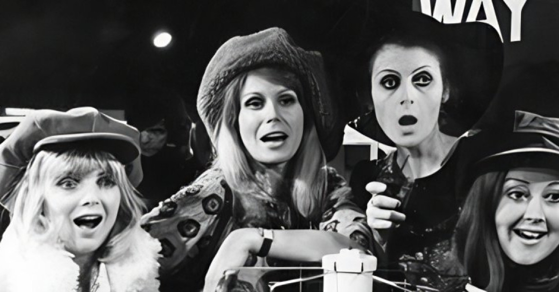 It's Awfully Bad For Your Eyes, Darling | Television Heaven