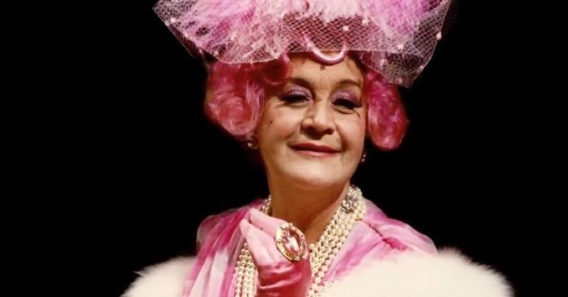 Mollie Sugden | Television Heaven