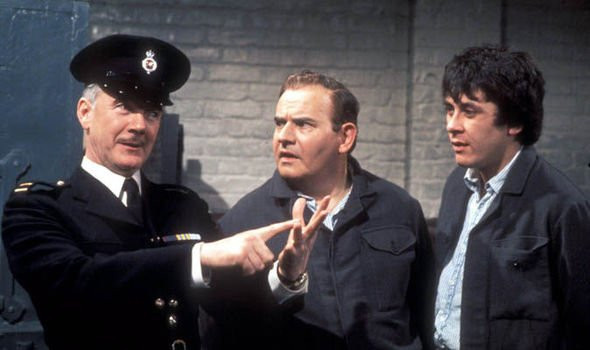 Fulton Mackay | Television Heaven